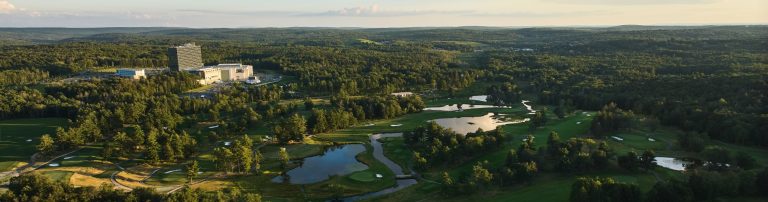 Monster golf club - Resorts World Catskills