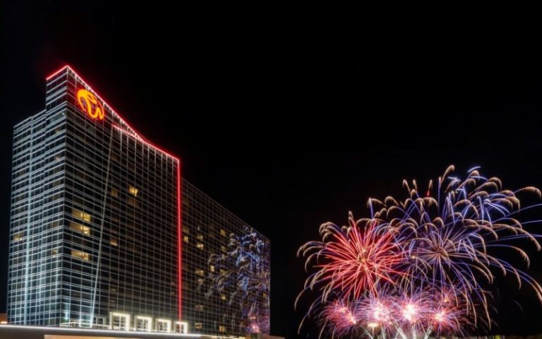 Fireworks Show and Celebration - Resorts World Catskills